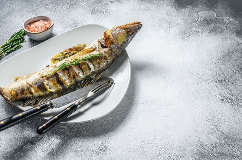 Kerntemperatur Zander: So bleibt der Fisch auf dem Grill saftig